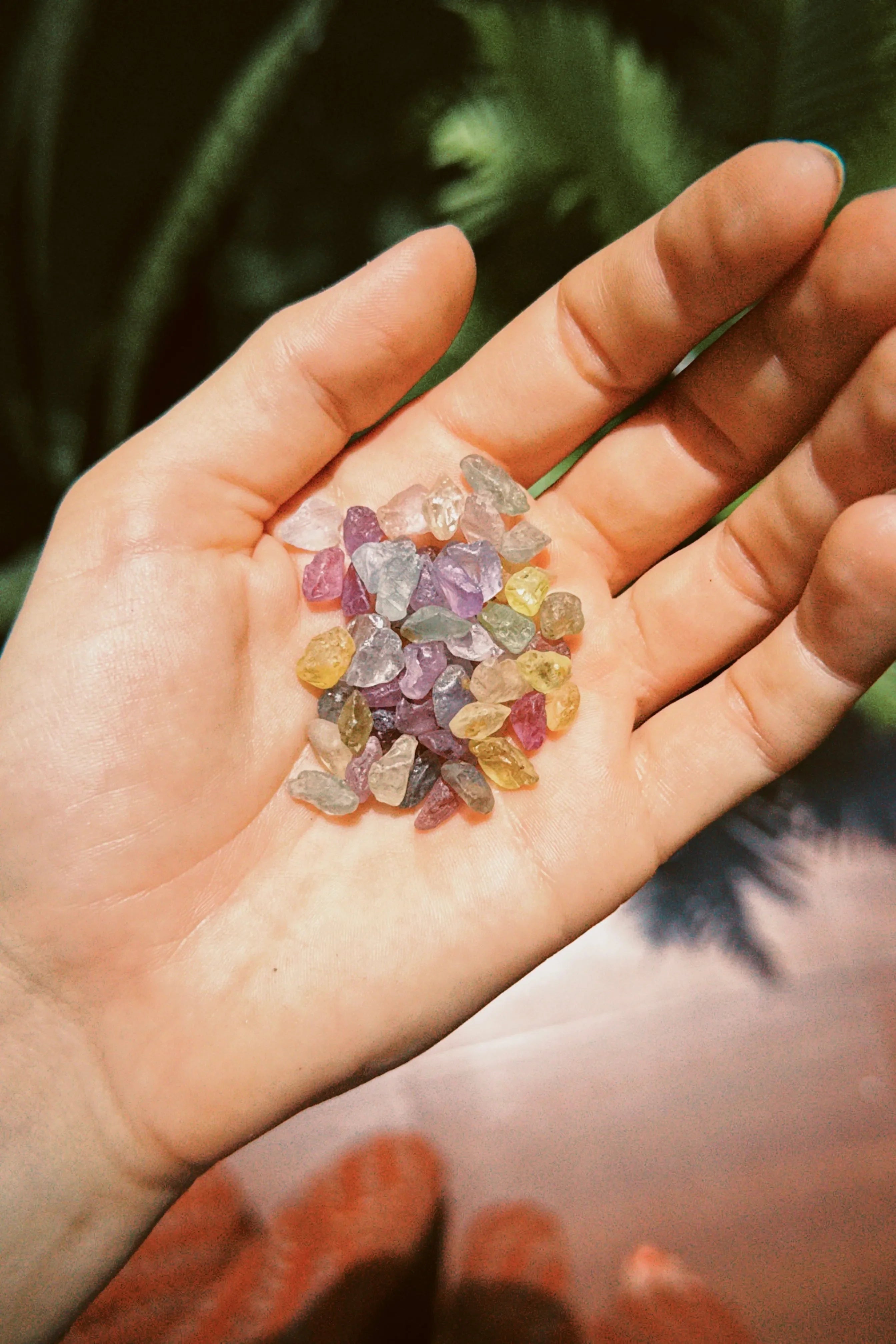 A visit to a traditional lapidary in Colombo – Wild Fawn Jewellery